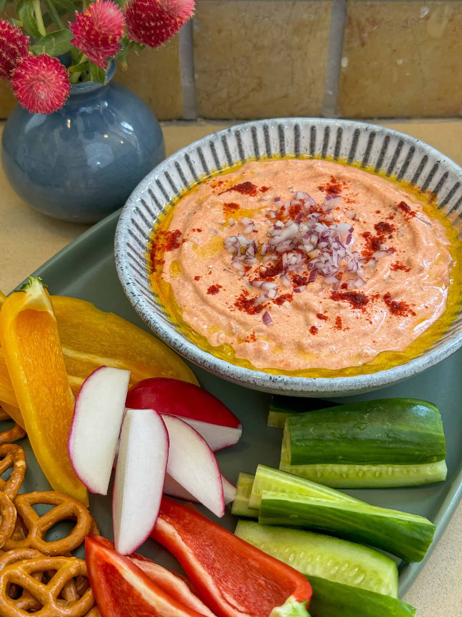 3-Ingredient Paprika Dip – Easy Hungarian-Style Recipe - Nunioli